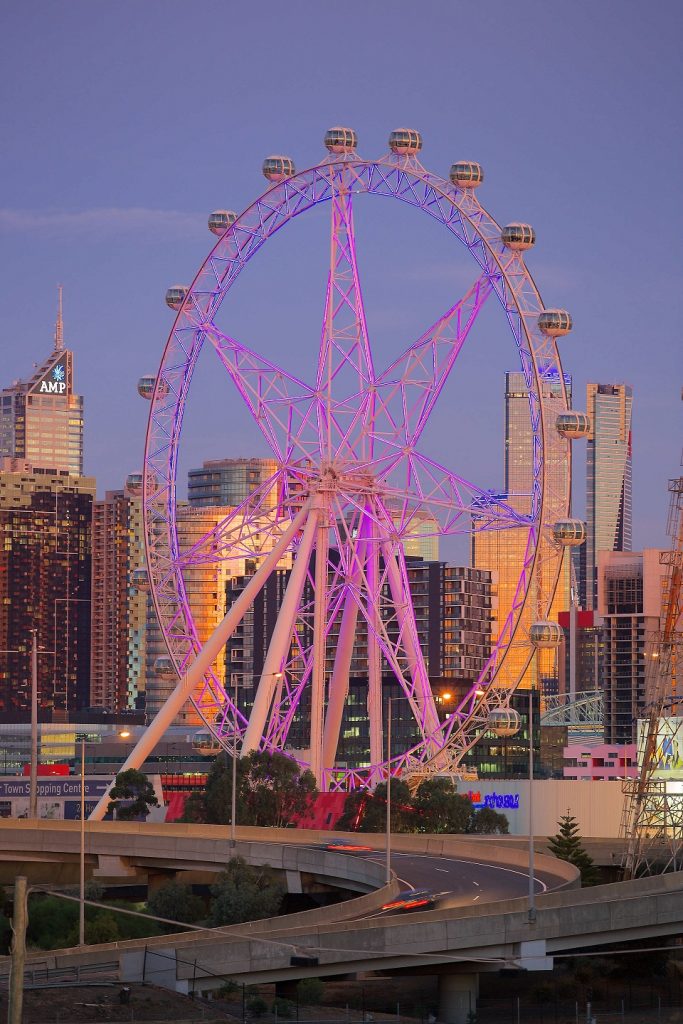 Melbourne Star Adds Summer Sparkle To City Skyline - Onya Magazine