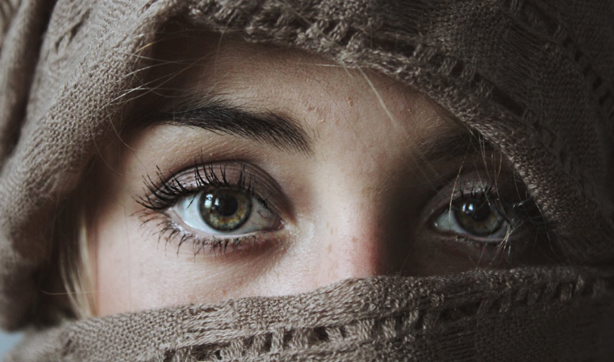 Conseils Pour Rendre Vos Yeux Plus Attirants Onya MagazineOnya 
